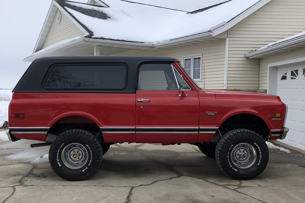 1972 GMC JIMMY CUSTOM SUV - Side Profile - 235898