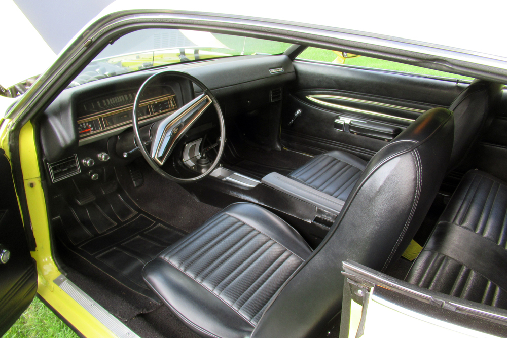 1971 FORD TORINO GT CUSTOM COUPE - Interior - 235930
