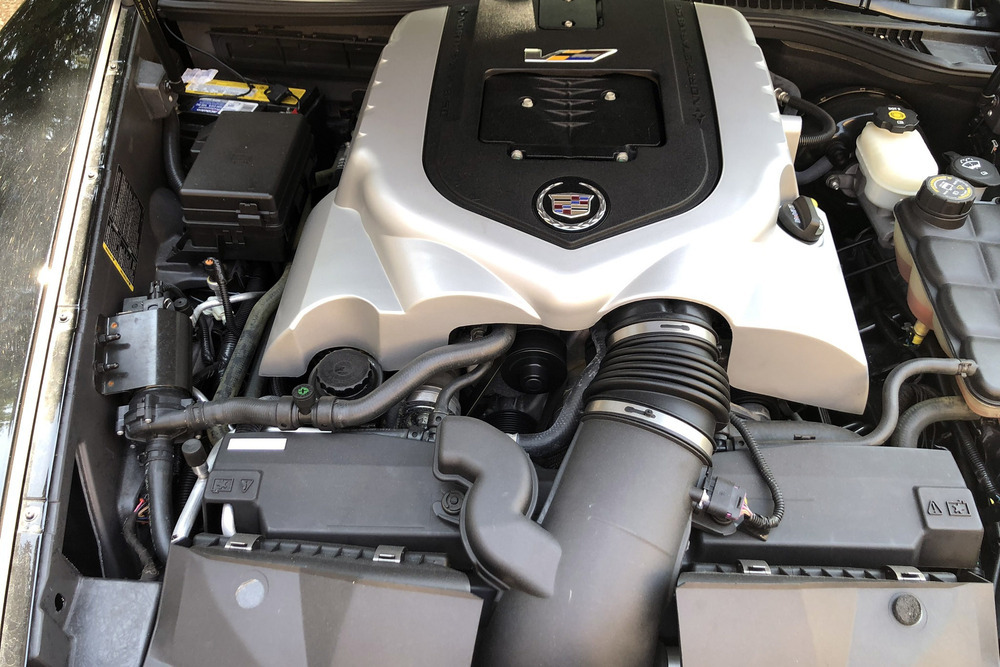 2007 CADILLAC XLR-V CONVERTIBLE - Engine - 236158