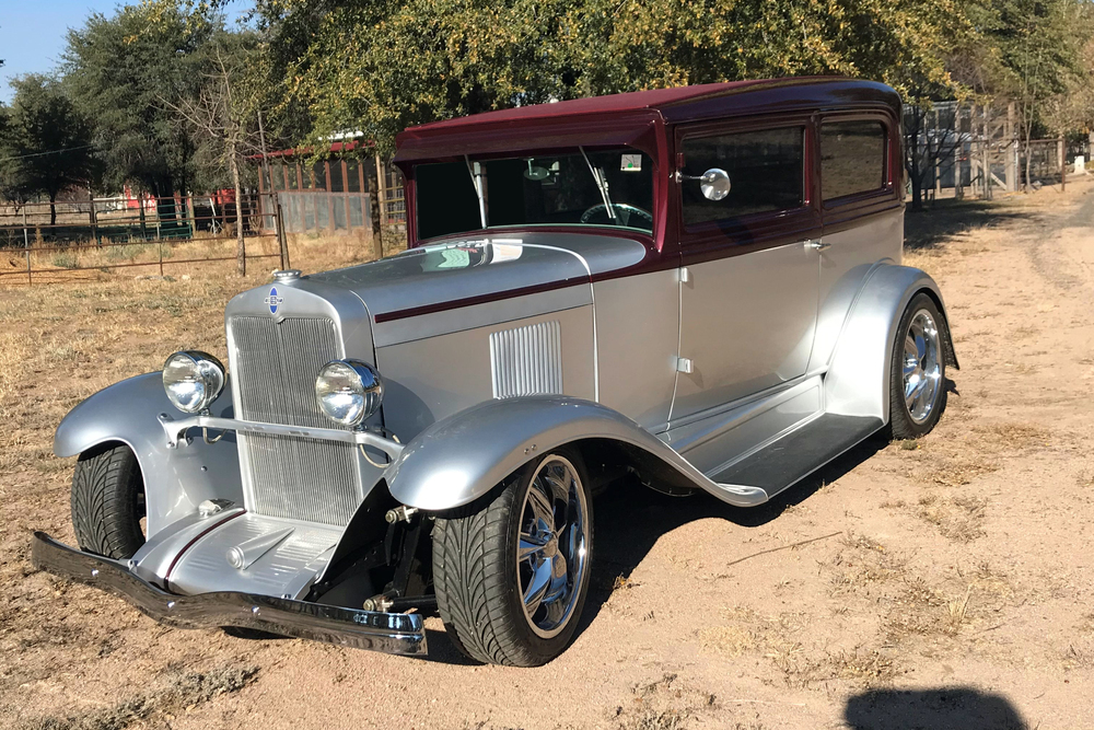 1930 CHEVROLET CUSTOM SEDAN - Front 3/4 - 236182