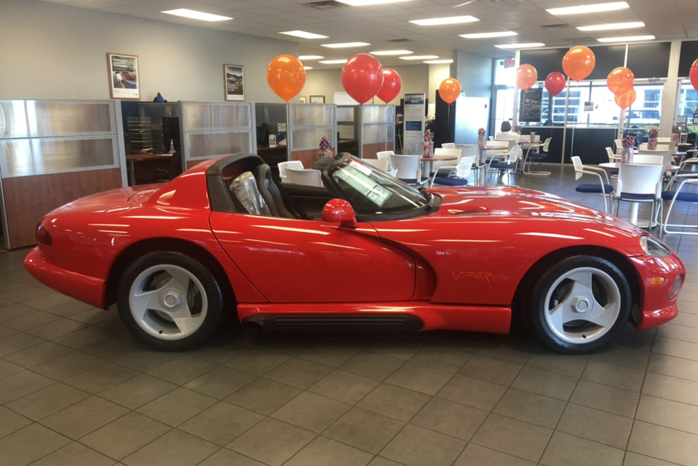 1994 DODGE VIPER - Side Profile - 236689