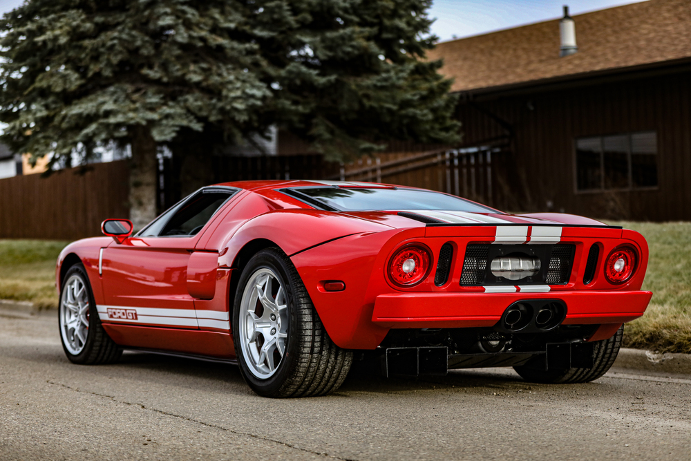 2006 FORD GT - Rear 3/4 - 236700