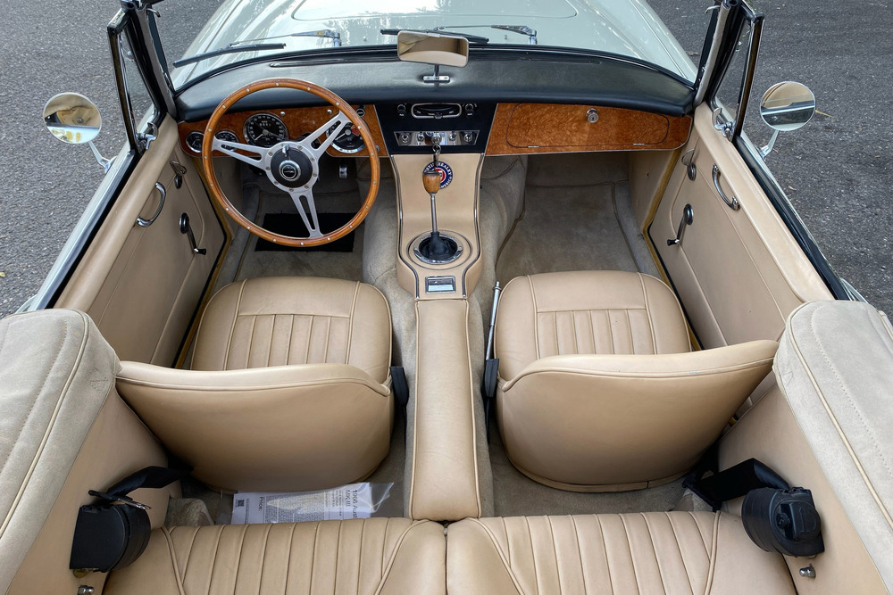 1966 AUSTIN-HEALEY 3000 MARK III BJ8 CONVERTIBLE - Interior - 236964