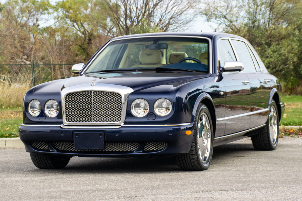 2009 BENTLEY ARNAGE RED LABEL LWB SEDAN - Front 3/4 - 237000