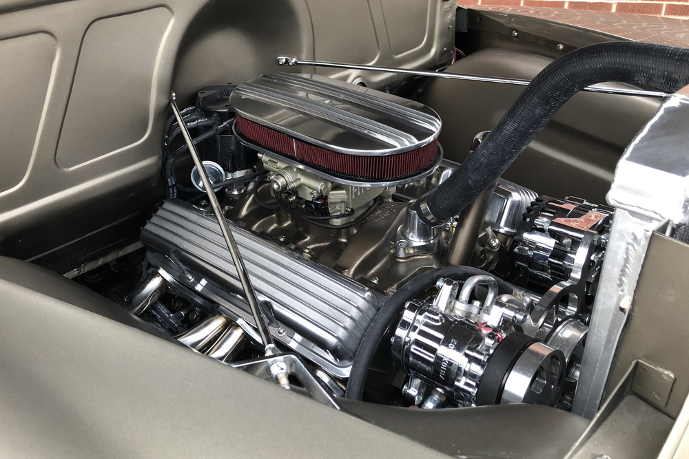1955 CHEVROLET 3100 CUSTOM 5-WINDOW PICKUP - Engine - 237348