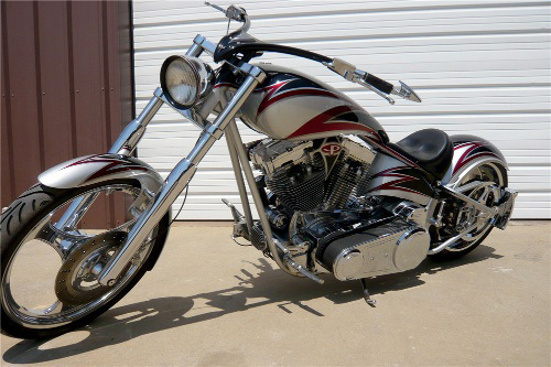 2002 CUSTOM MOTORCYCLE - Front 3/4 - 237919