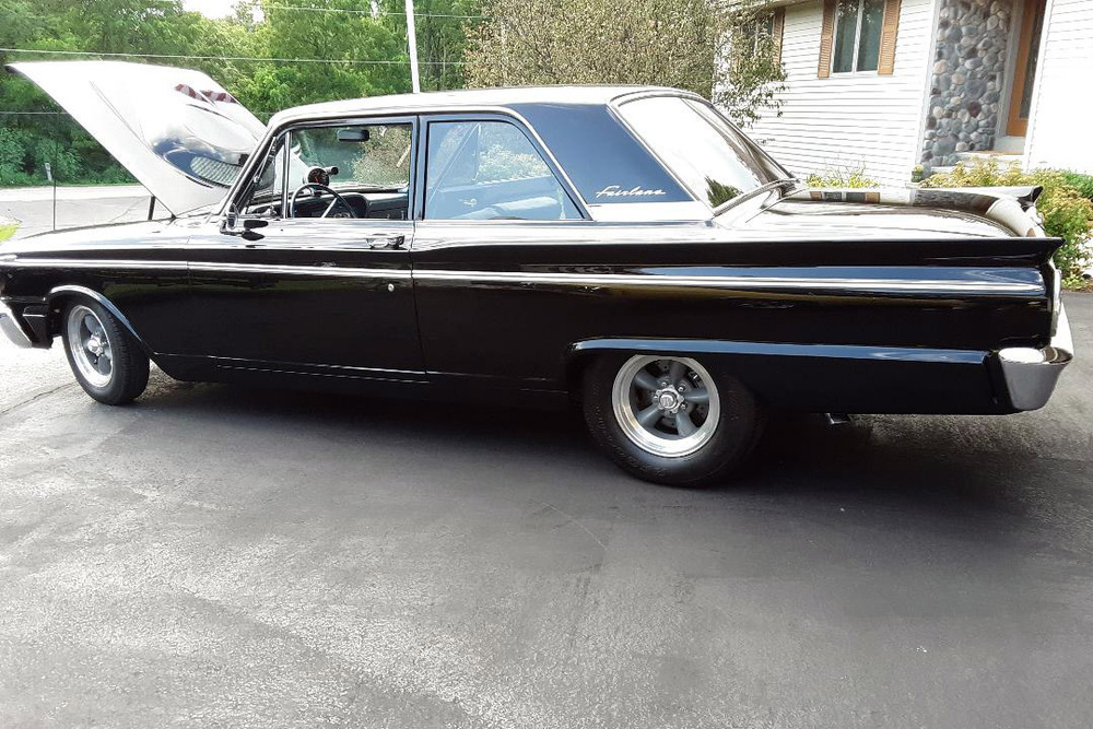 1963 FORD FAIRLANE CUSTOM SEDAN - Side Profile - 238318