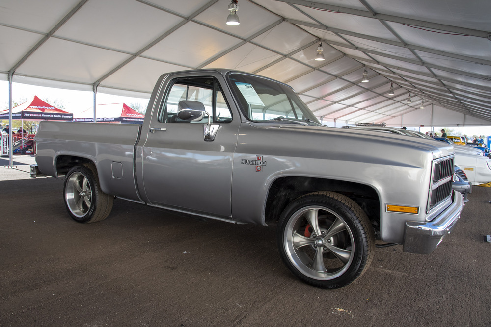 1981 CHEVROLET C10 CUSTOM SHORTBED PICKUP - Front 3/4 - 238756