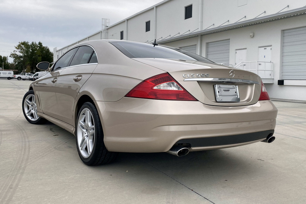 2006 MERCEDES BENZ CLS 500 Rear 3 4 239844
