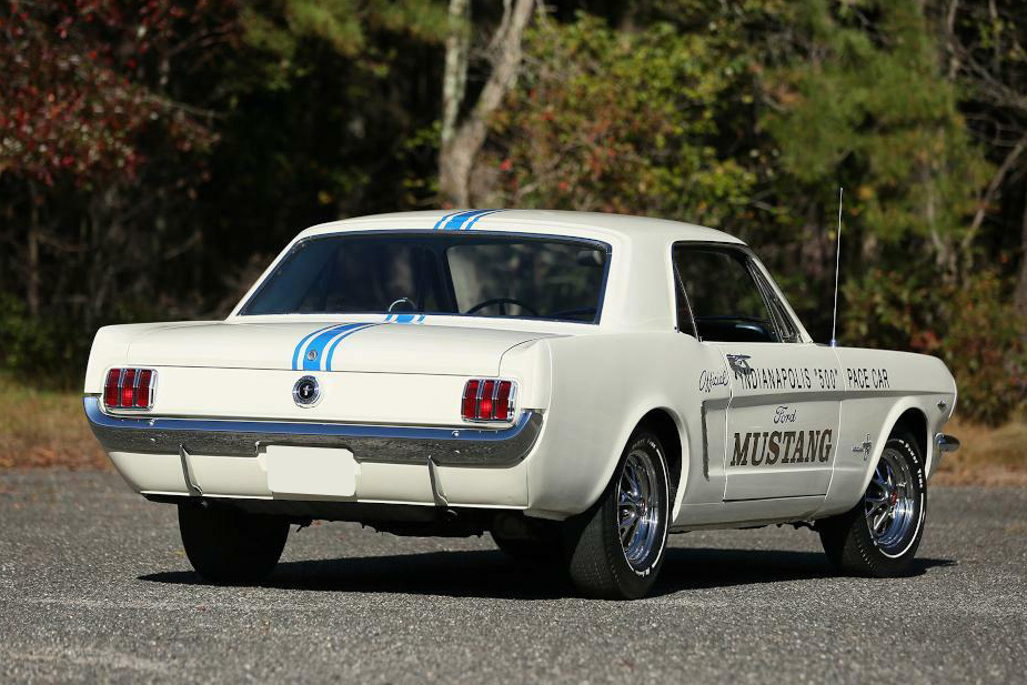 1965 FORD MUSTANG - Rear 3/4 - 241406