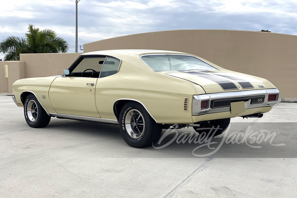 1970 CHEVROLET CHEVELLE SS - Rear 3/4 - 241537
