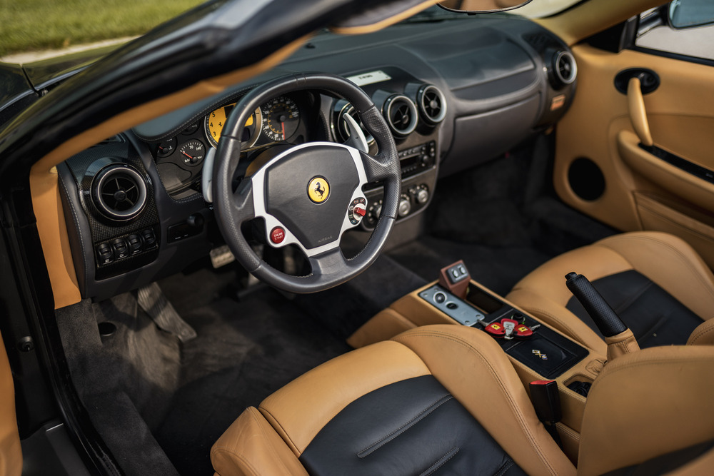 Ferrari F450 Interior