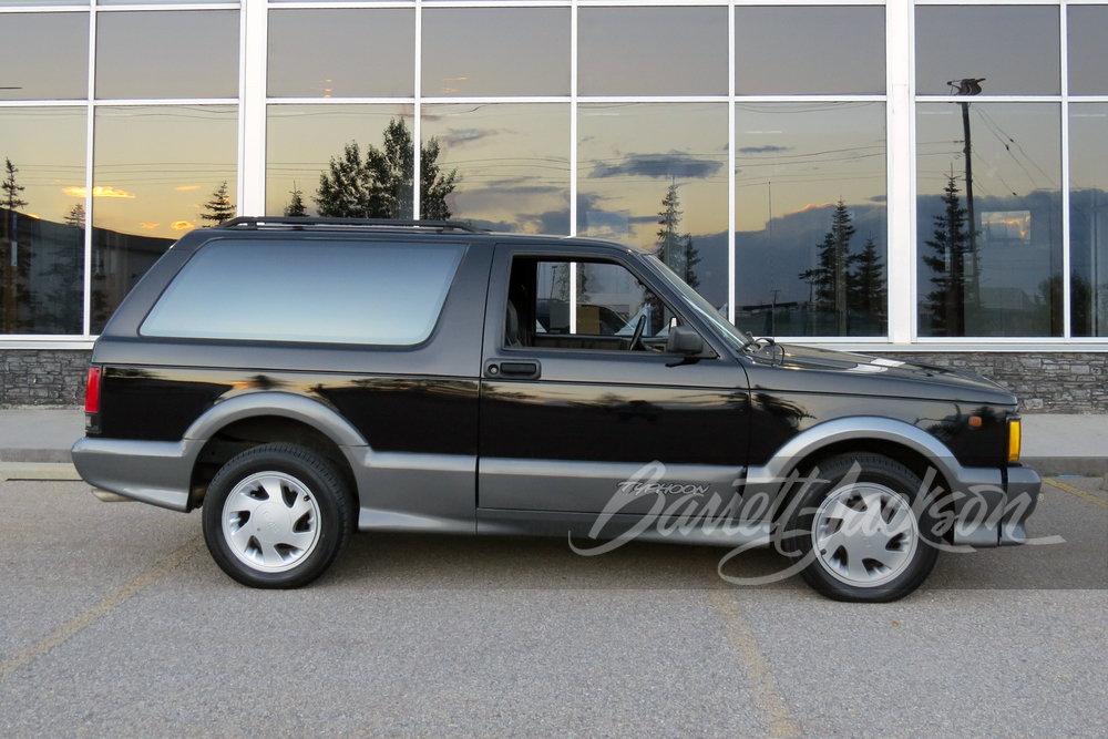 1992 GMC TYPHOON - Side Profile - 242933