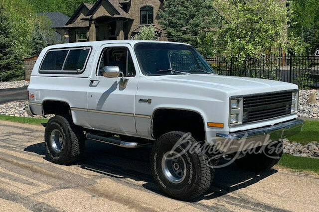 1983 GMC JIMMY CUSTOM SUV - Front 3/4 - 242958