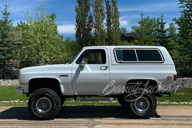 1983 GMC JIMMY CUSTOM SUV - Side Profile - 242958