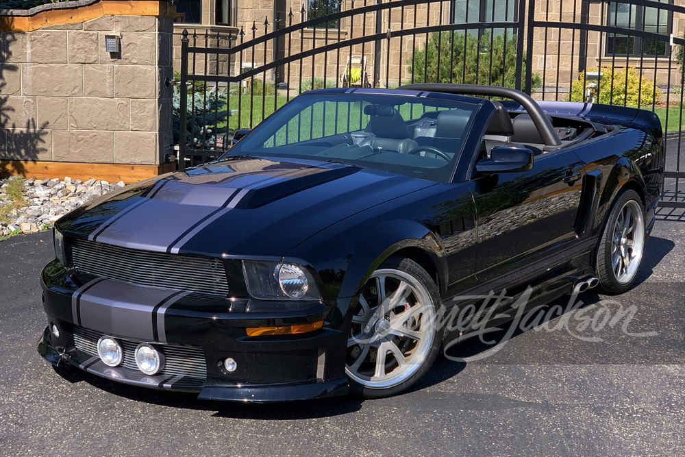 2006 FORD MUSTANG CUSTOM CONVERTIBLE - Front 3/4 - 242982