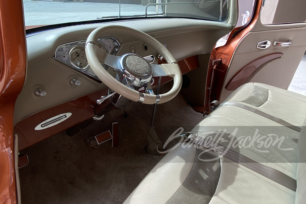 1955 CHEVROLET APACHE CUSTOM PICKUP - Interior - 243003
