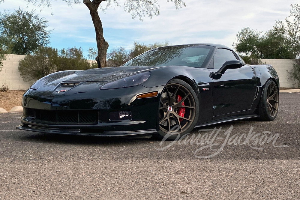 2007 CHEVROLET CORVETTE Z06 CUSTOM COUPE - Front 3/4 - 244807