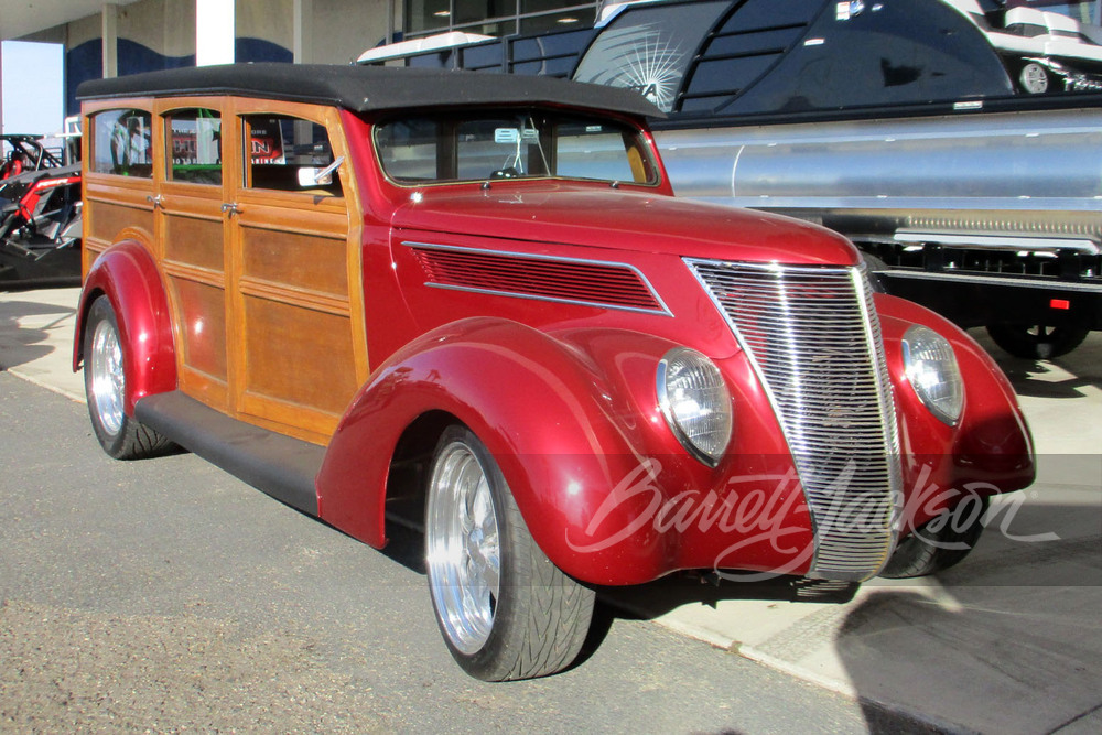 1937 FORD CUSTOM WOODY WAGON