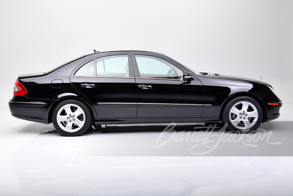 2007 MERCEDES-BENZ E550 - Side Profile - 244965