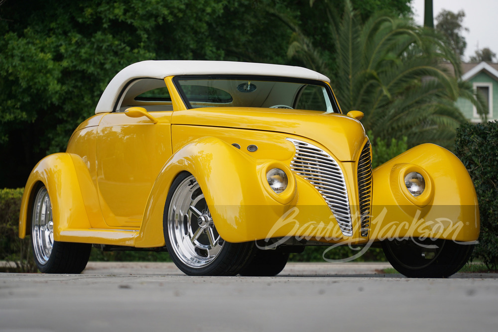 1939 FORD CUSTOM ROADSTER