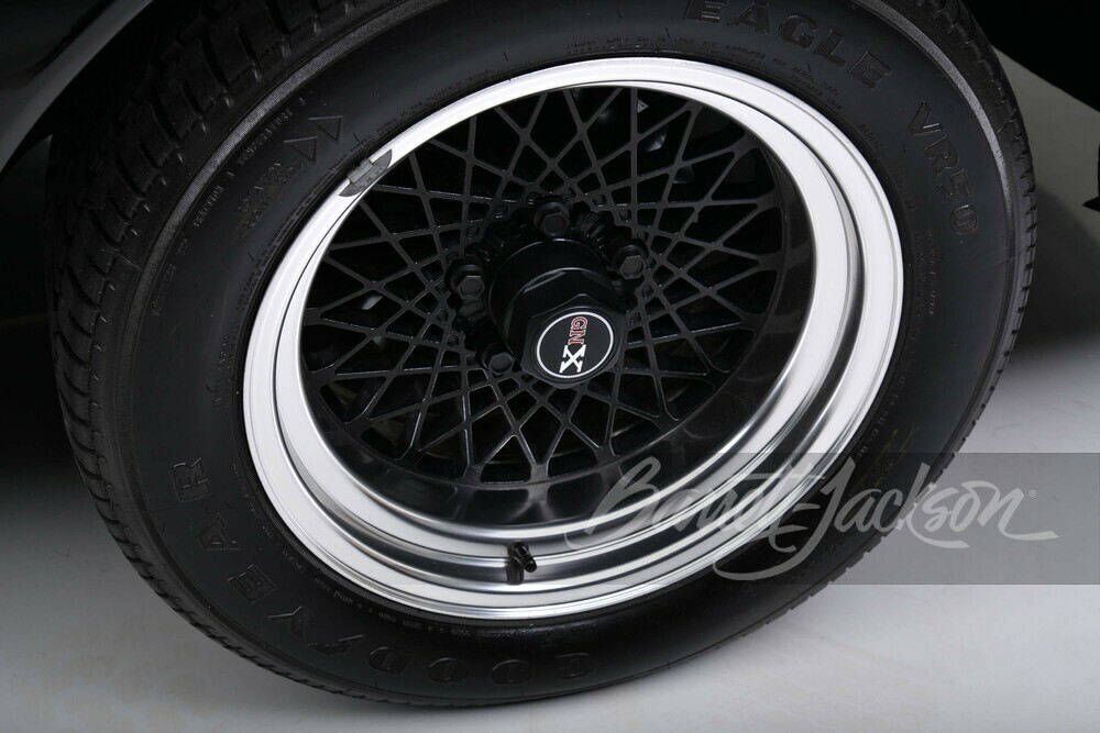 Is this a gnx? : r/whatisthiscar