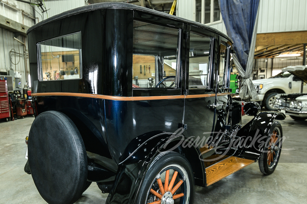 1924 WILLYS OVERLAND MODEL 91 SEDAN - Rear 3/4 - 247869