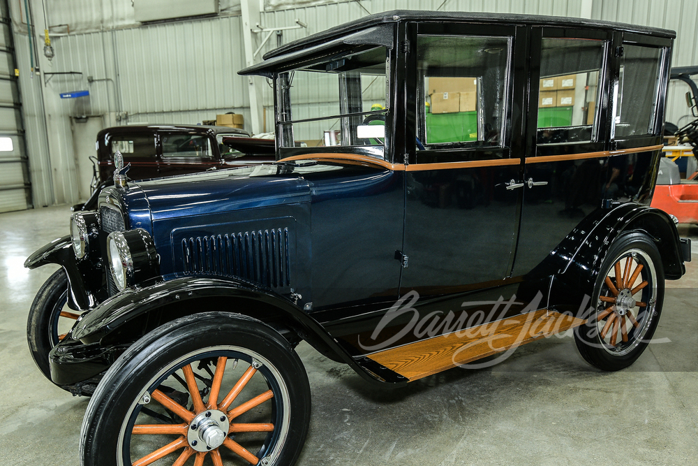 1924 WILLYS OVERLAND MODEL 91 SEDAN - Side Profile - 247869