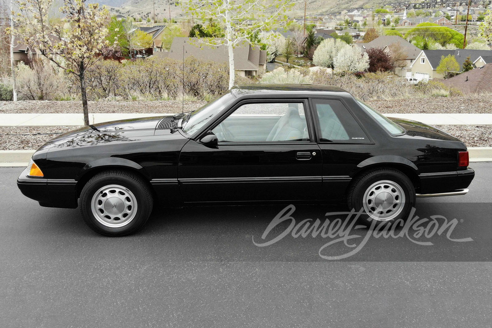 1989 FORD MUSTANG LX - Side Profile - 248013