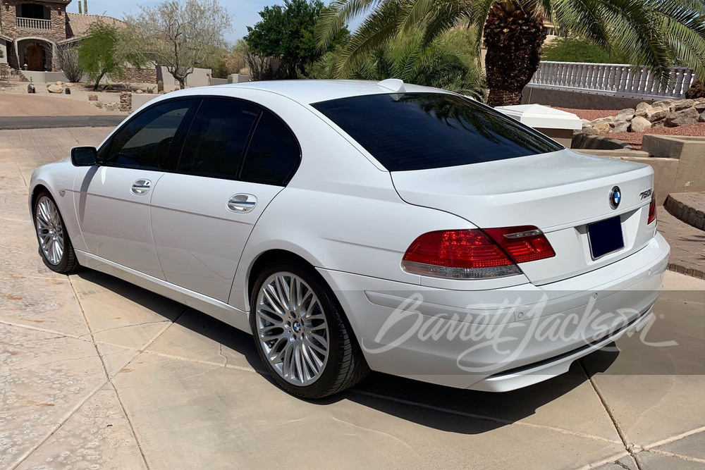2007 BMW 750i - Rear 3/4 - 248662