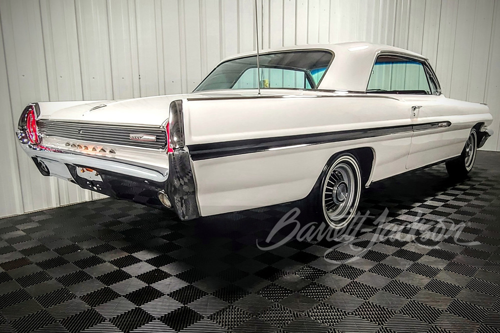 1962 PONTIAC GRAND PRIX - Rear 3/4 - 248805