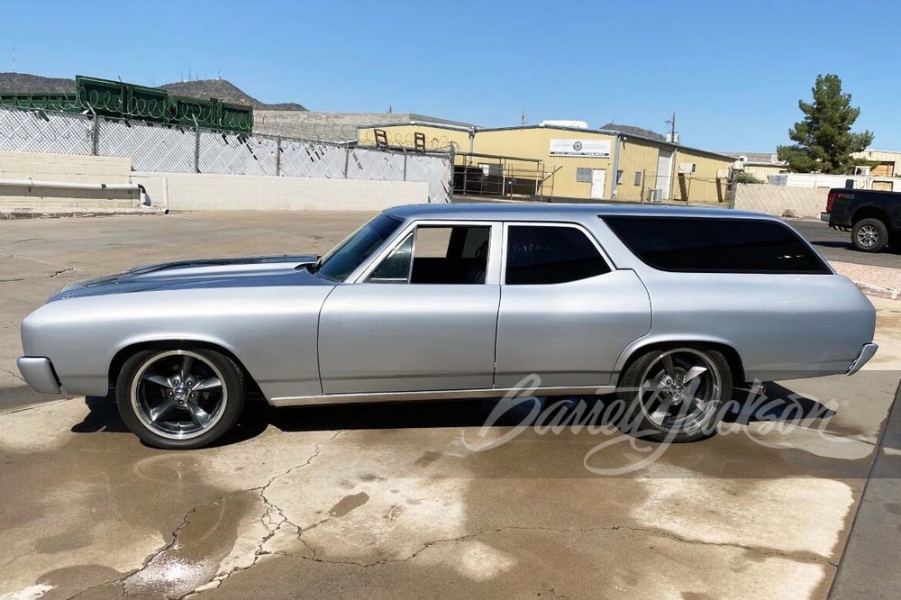 1972 CHEVROLET CHEVELLE CUSTOM WAGON - Side Profile - 250388