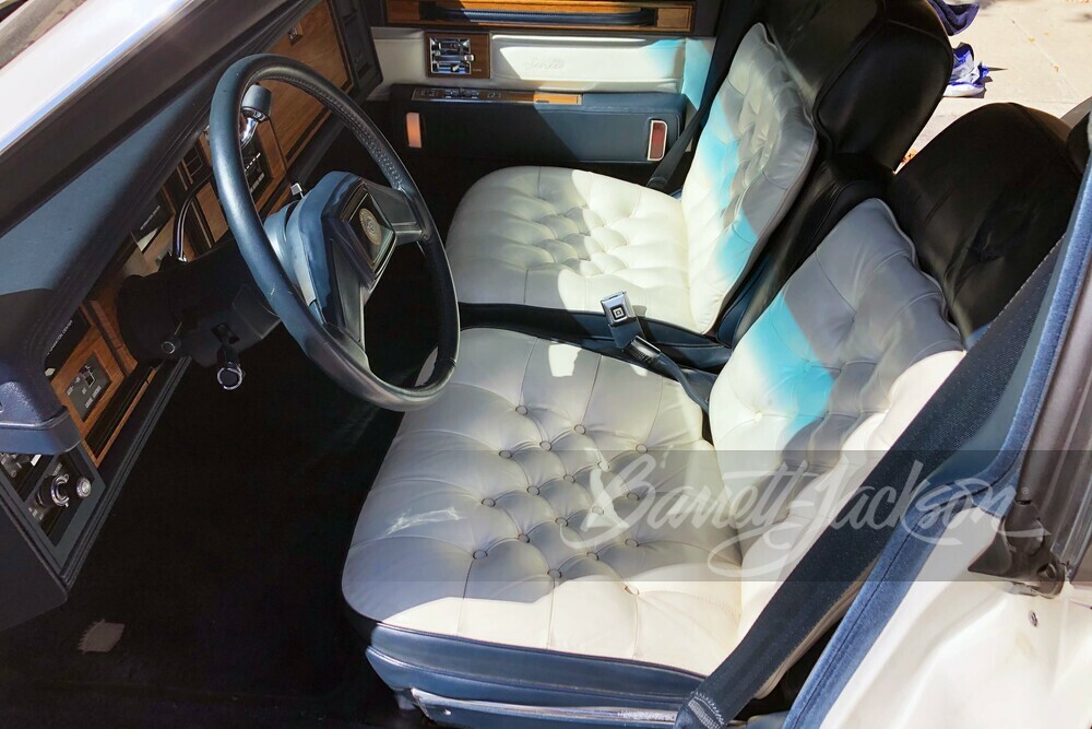 1985 CADILLAC SEVILLE COMMEMORATIVE EDITION SEDAN - Interior - 251363