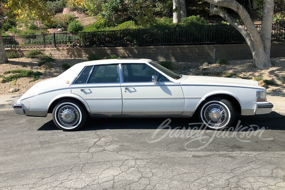 1985 CADILLAC SEVILLE COMMEMORATIVE EDITION SEDAN - Side Profile - 251363