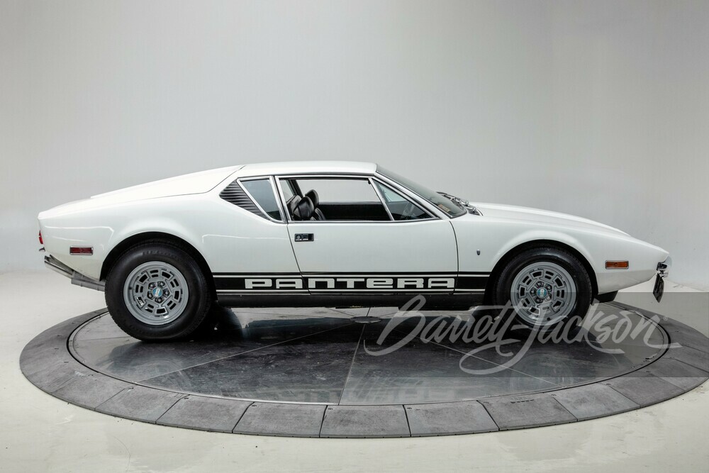 1971 DE TOMASO PANTERA - Side Profile - 251368