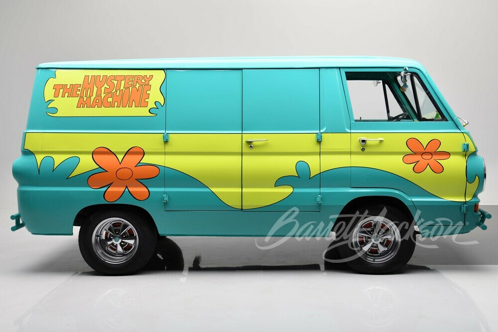 1966 DODGE A100 "MYSTERY MACHINE" RE-CREATION - Side Profile - 251428