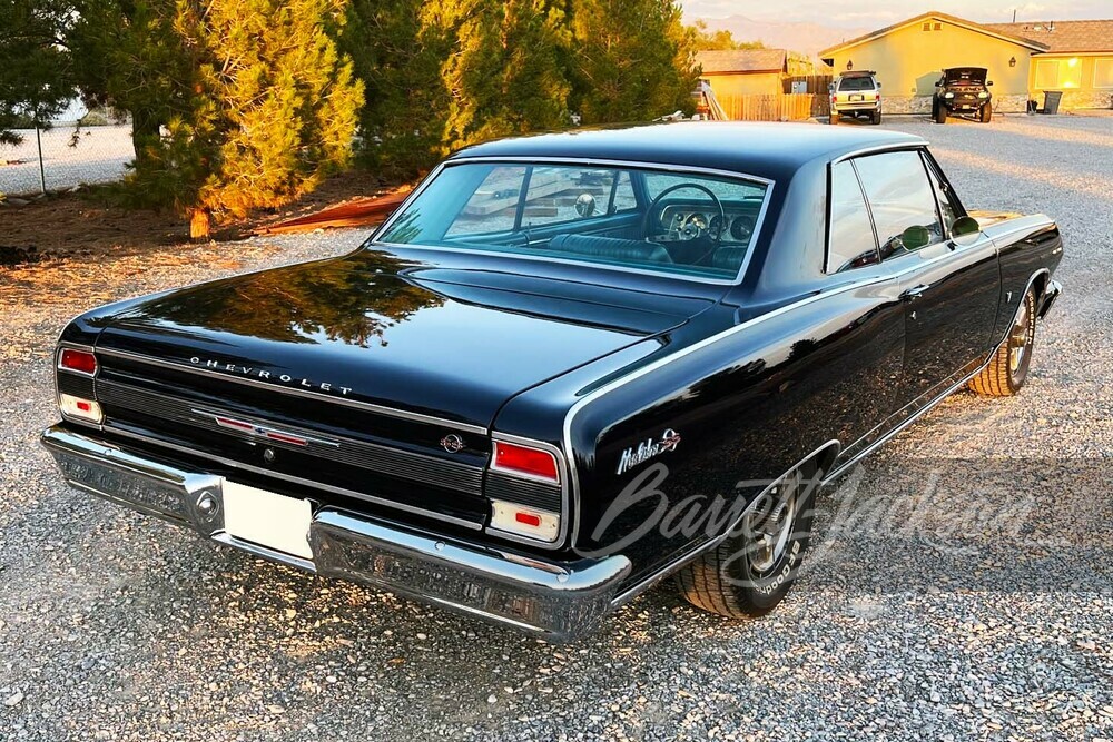 1964 CHEVROLET CHEVELLE MALIBU SS - Rear 3/4 - 251429