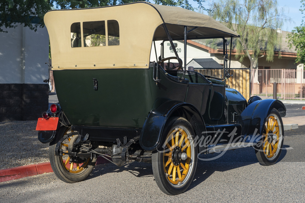 1915 OVERLAND MODEL 83 TOURING CAR - Rear 3/4 - 251503