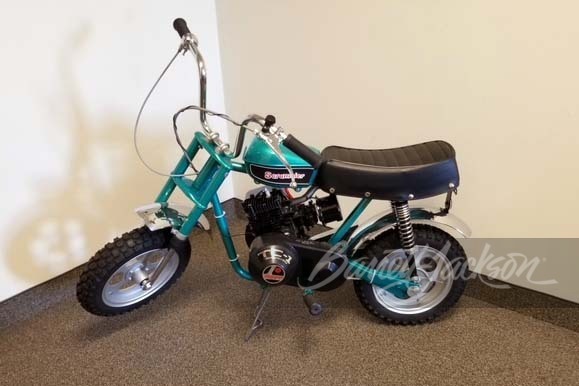 1971 RUPP SCRAMBLER MINIBIKE - Front 3/4 - 251527
