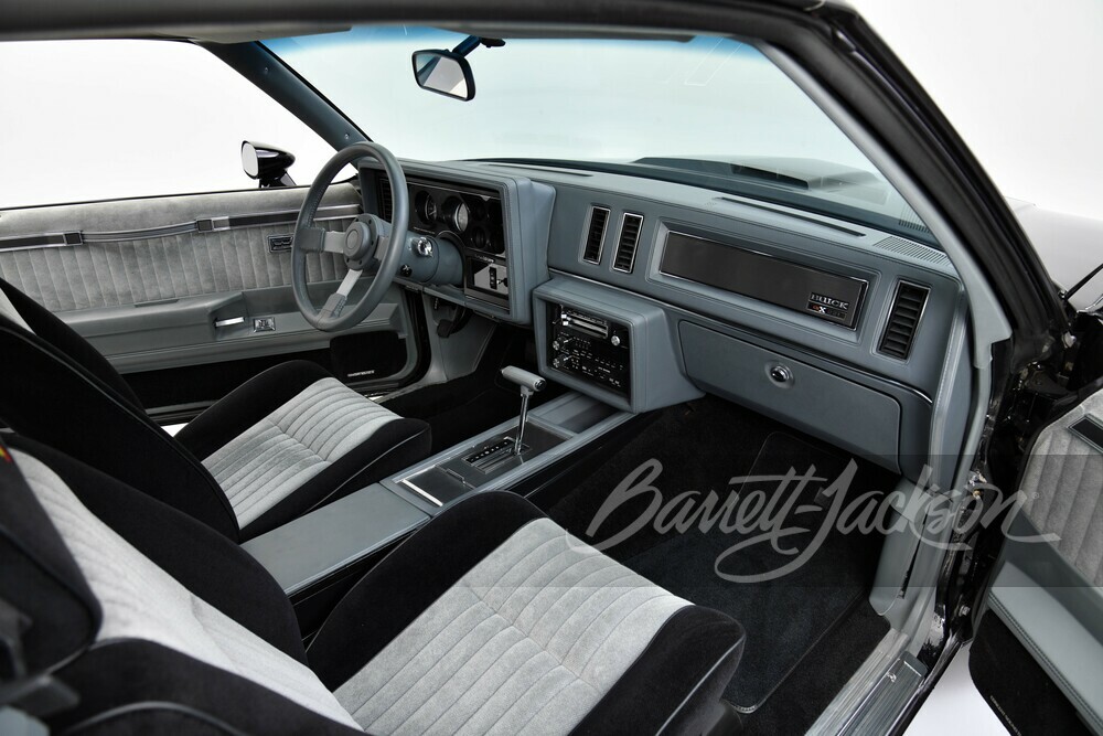 1987 BUICK GNX - Interior - 251622