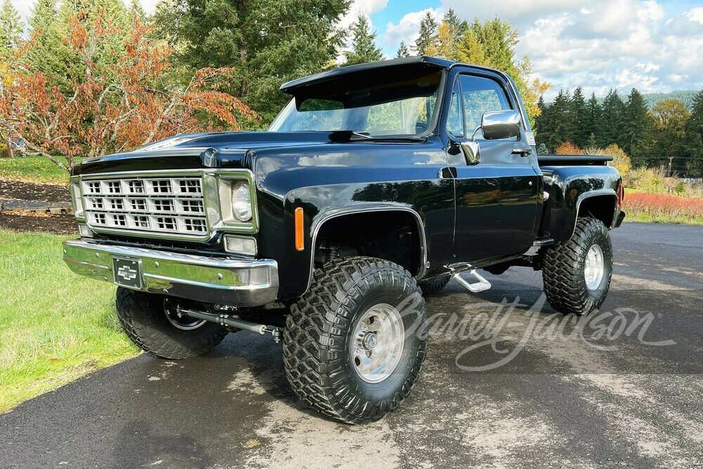 1977 CHEVROLET K10 CUSTOM PICKUP - Front 3/4 - 251745