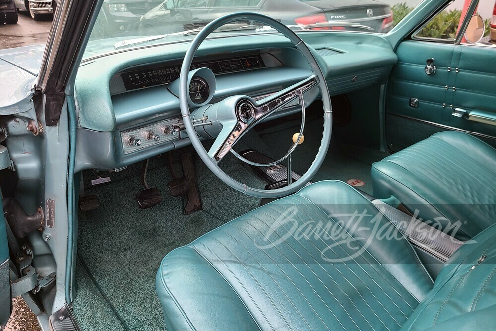 1963 CHEVROLET IMPALA SS CONVERTIBLE - Interior - 251820
