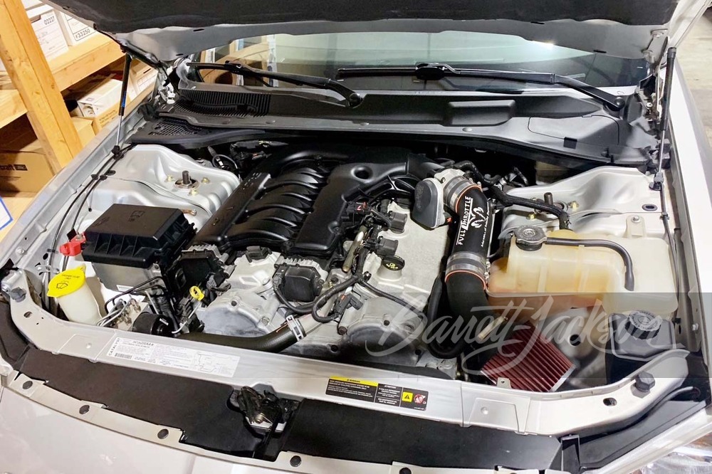 2005 DODGE MAGNUM CUSTOM WAGON - Engine - 251839