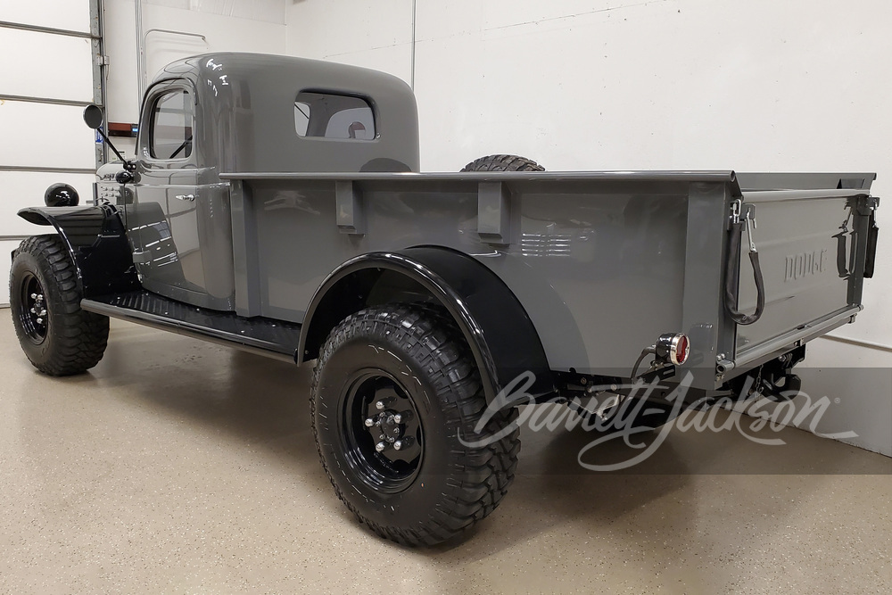 1946 DODGE POWER WAGON CUSTOM PICKUP - Rear 3/4 - 251885