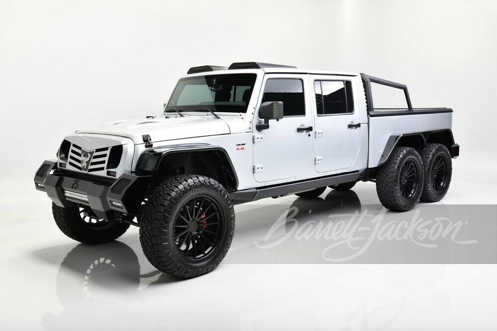 2012 JEEP WRANGLER UNLIMITED CUSTOM 6X6 PICKUP - Front 3/4 - 252036