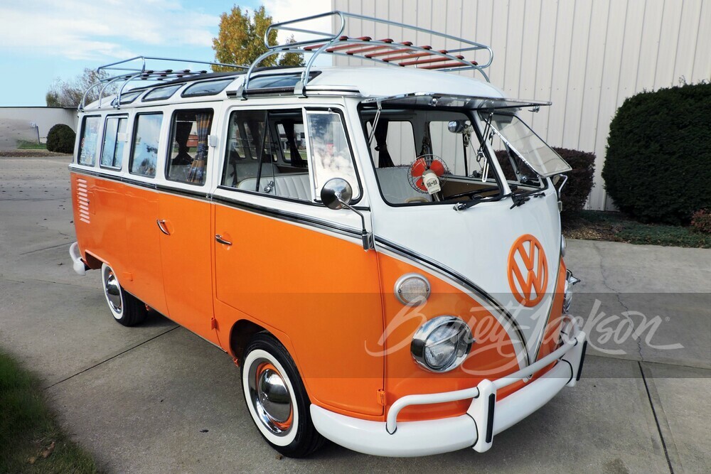 1968 VOLKSWAGEN KOMBI CUSTOM MICROBUS
