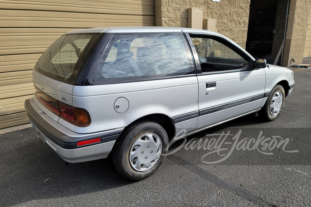 1990 DODGE COLT - Rear 3/4 - 252502