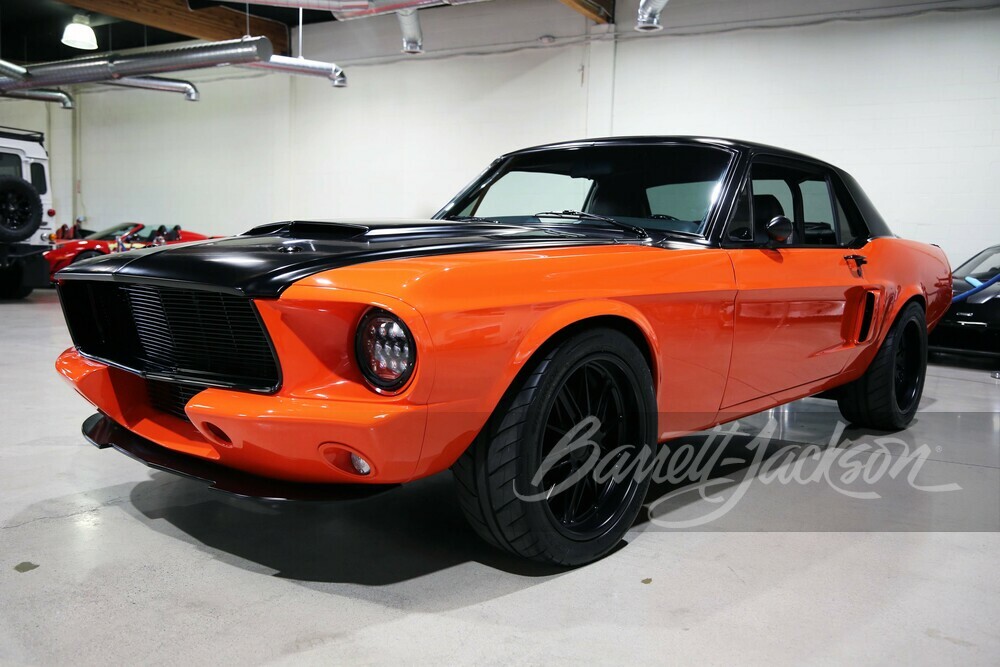 1968 FORD MUSTANG CUSTOM COUPE - Front 3/4 - 252665