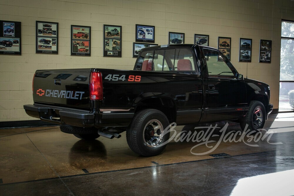 1990 CHEVROLET 454 SS CUSTOM PICKUP - Rear 3/4 - 253662