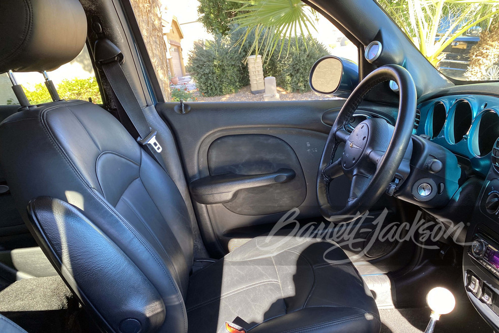 2001 CHRYSLER PT CRUISER - Interior - 253684